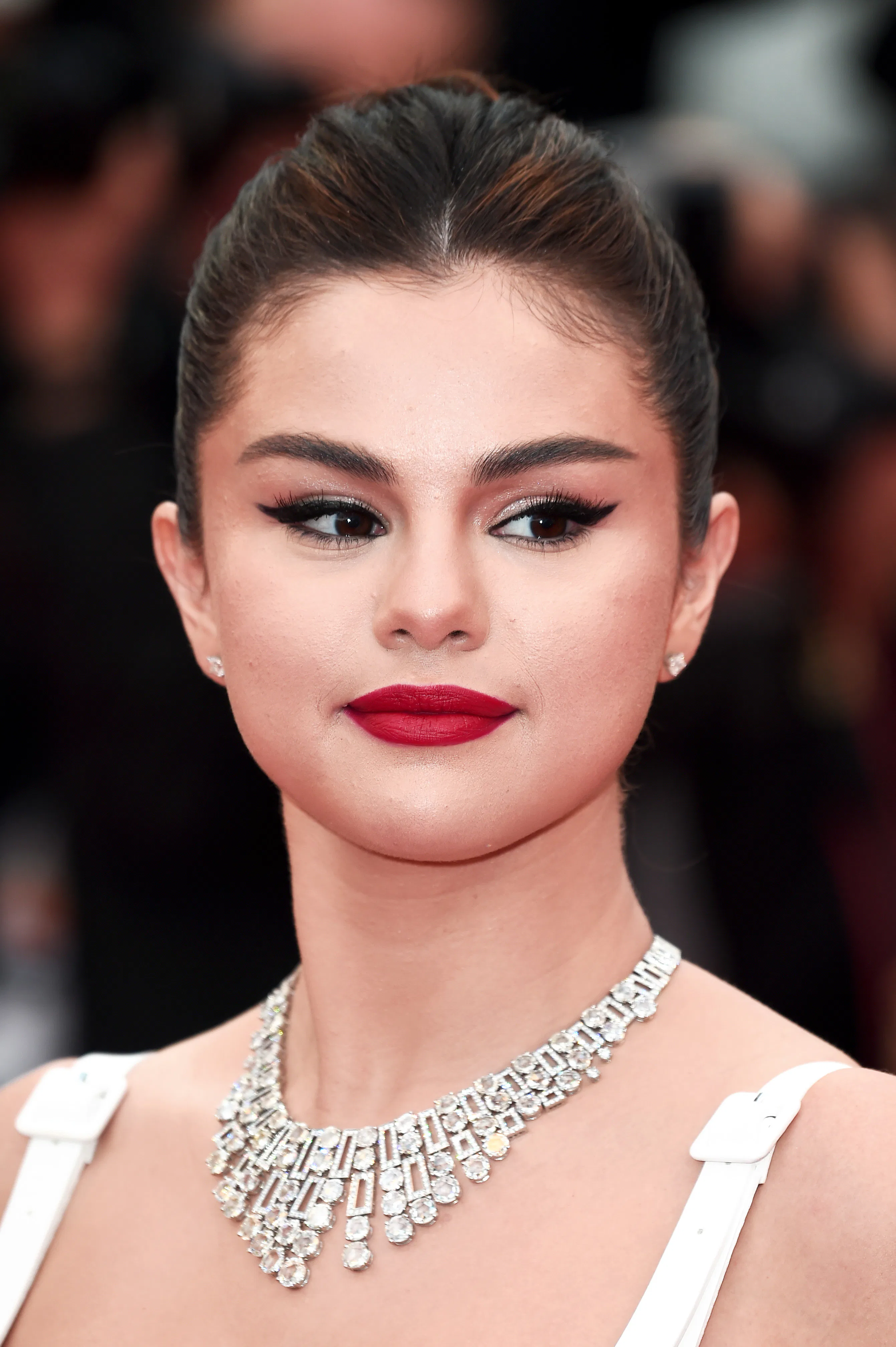 Selena Gomez’s Red Lipstick At The 2019 Cannes Film Festival Is Worth ...