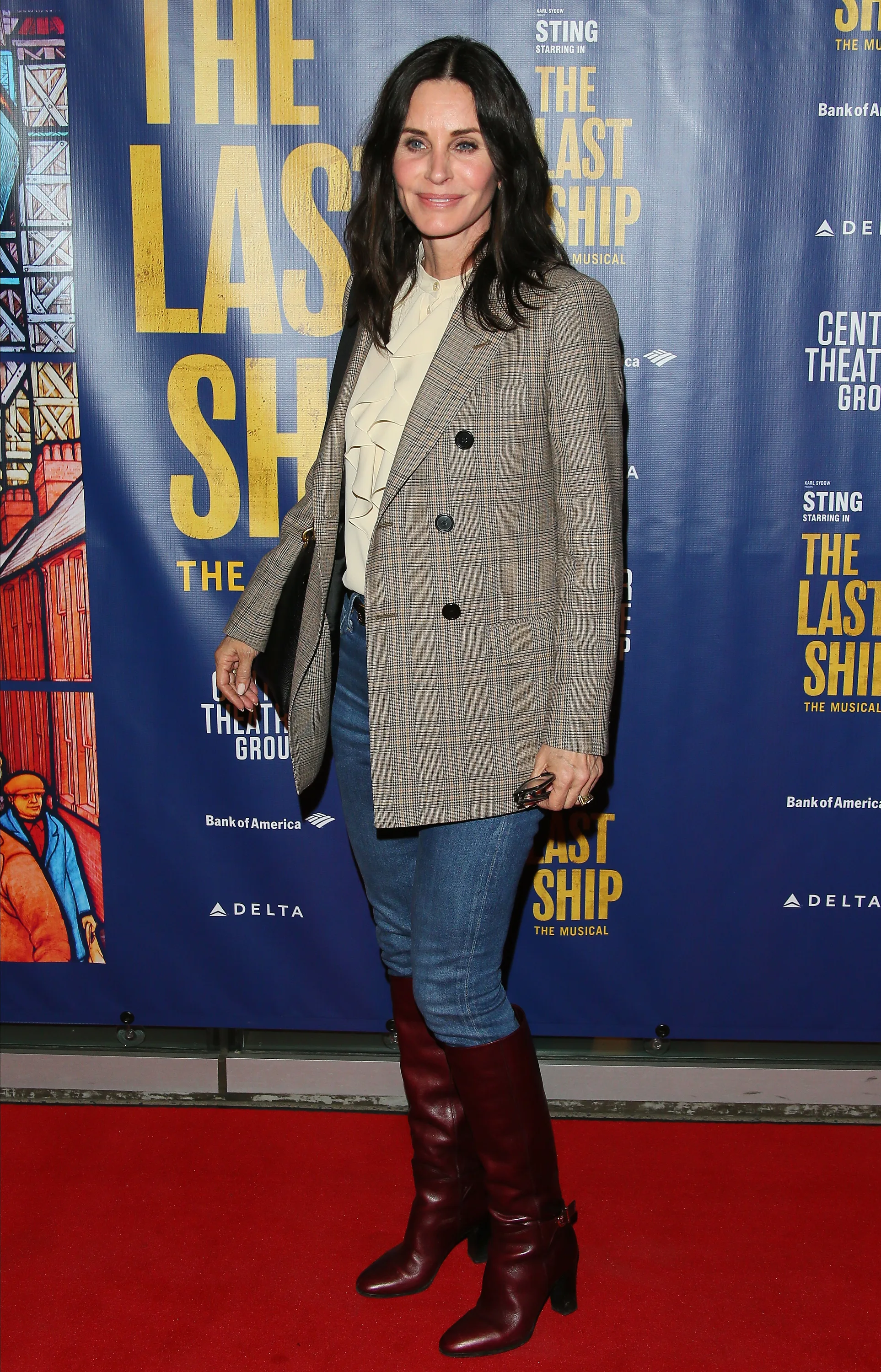 This Is The Easiest Outfit Formula For Winter, According To Courteney Cox