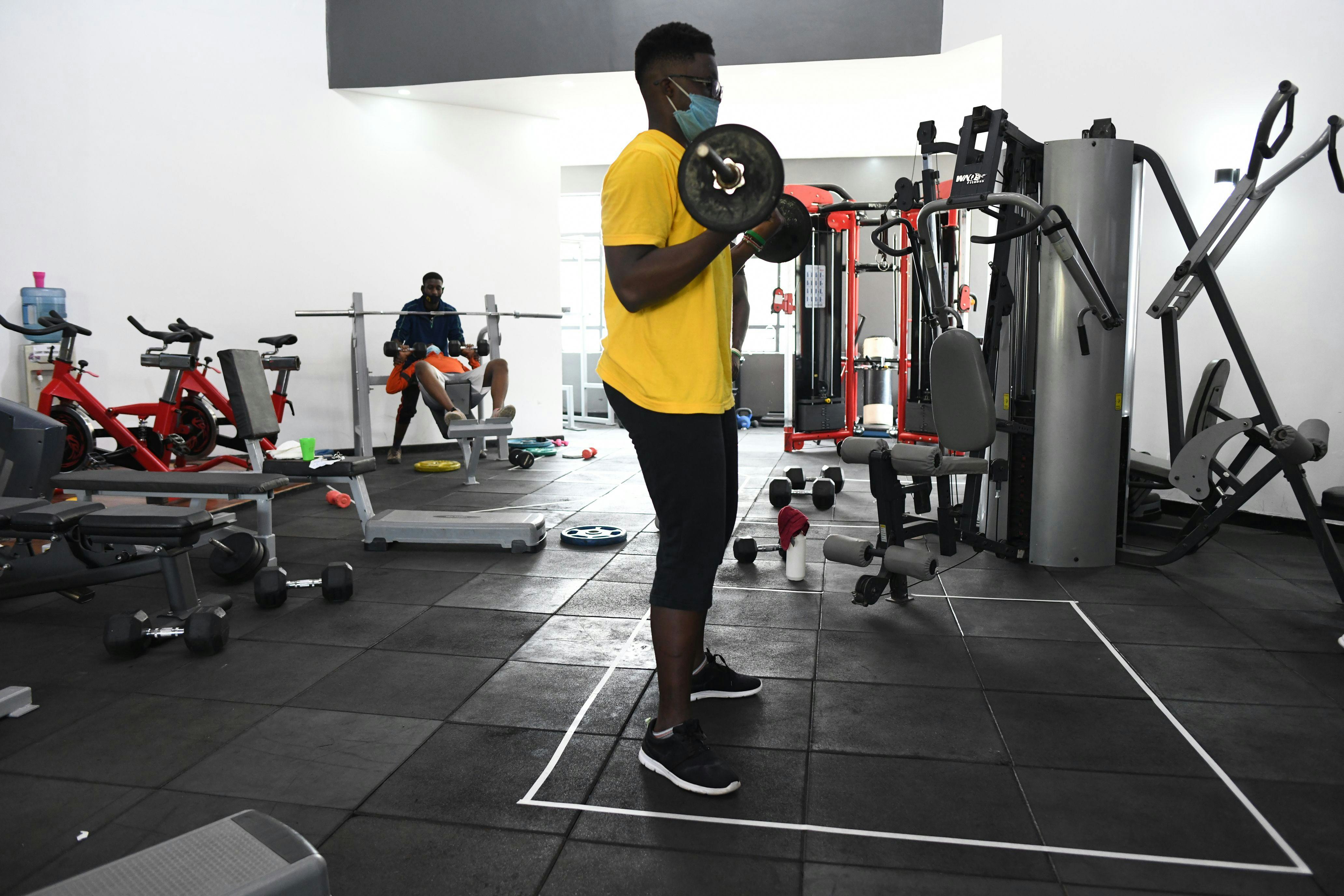 Is It Safe To Go Back To The Gym? This Is What You Need To Know