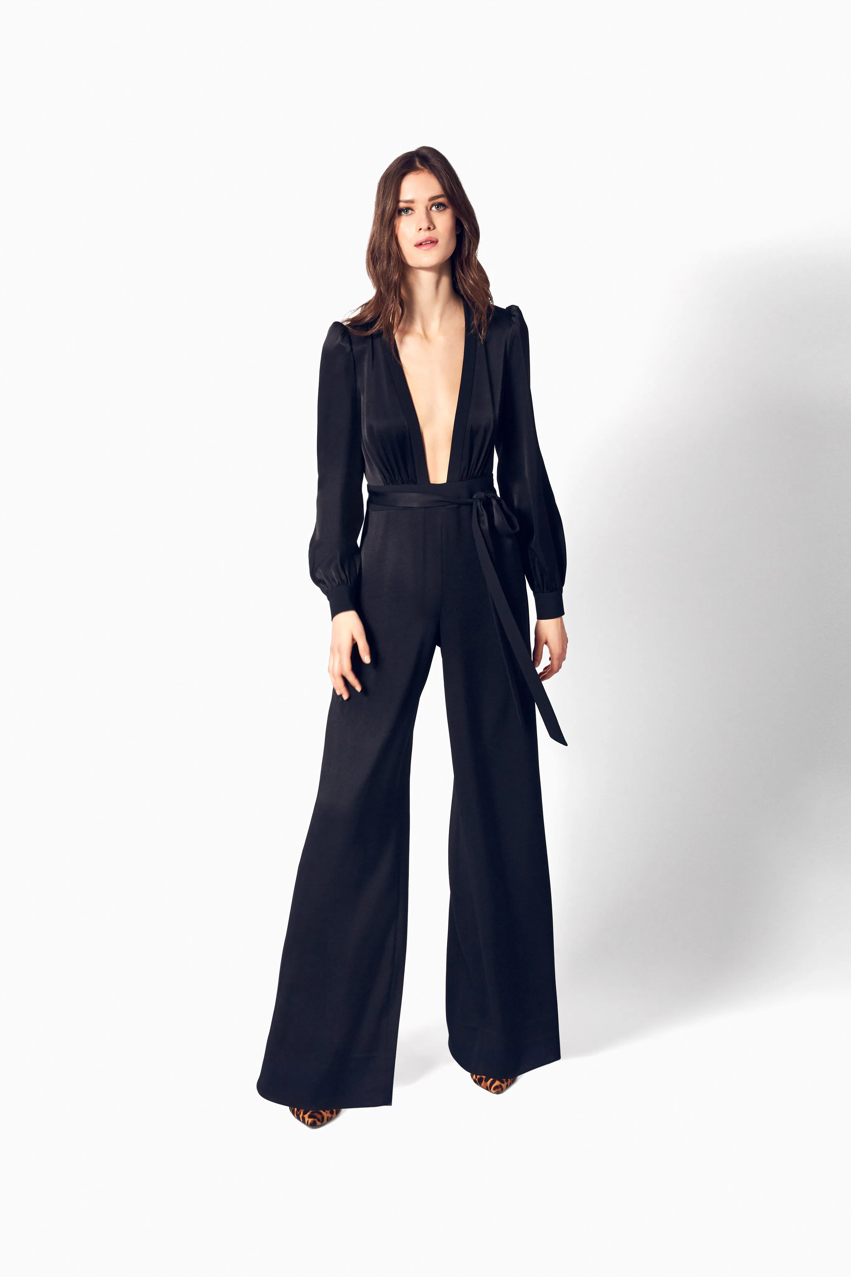 Rachel Zoe Designs A Surprisingly Subdued Fall 2019 Collection