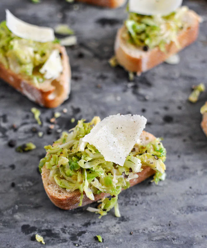 10 Easy, Small-Bite Appetizers Perfect For Holiday Parties
